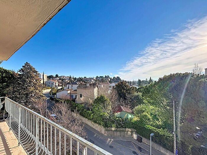 Appartement à louer - Pont de lArc, Aix en Provence - 3 pièces - 2 chambres