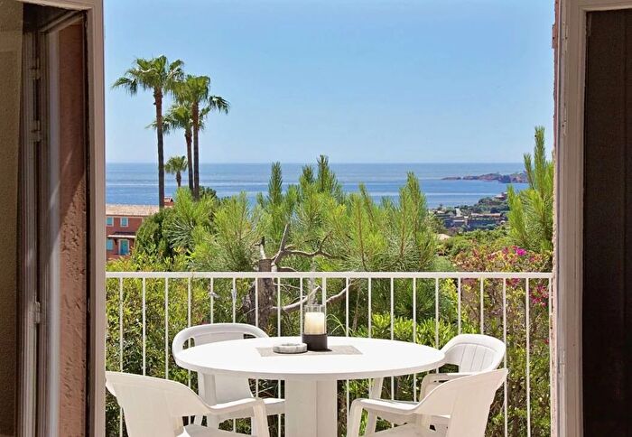 Appartement à louer - Théoule-sur-Mer - 2 pièces - 1 chambre