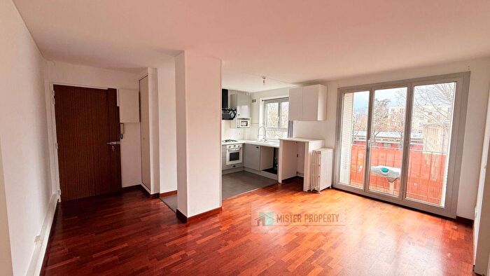 Appartement à louer - Bord de Seine-Les Martinets, Rueil-Malmaison - 2 pièces - 1 chambre