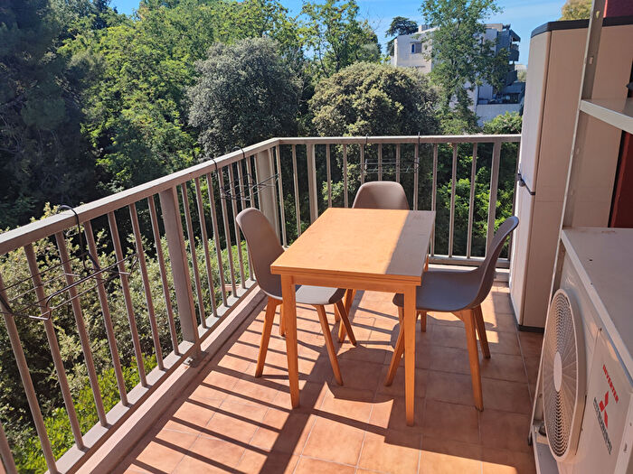 Nice, Sainte-Marguerite : Appartement 3 pièces à louer