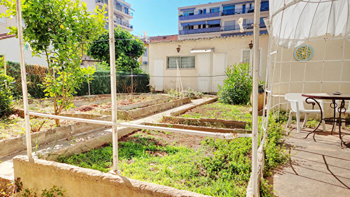 Cannes, Californie Pezou - Appartement 4 pièces à vendre