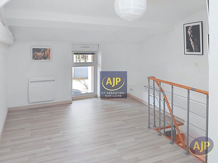 Maison à vendre - Saint-Sébastien-sur-Loire, Bords de Loire - 2 pièces - 1 chambre