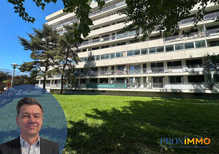 Saint-Martin-d'Hères, Teyssere : Appartement 3 pièces à vendre