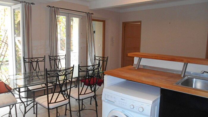 Appartement à louer - Secteur Sauvegarde, Grasse - 3 pièces - 2 chambres