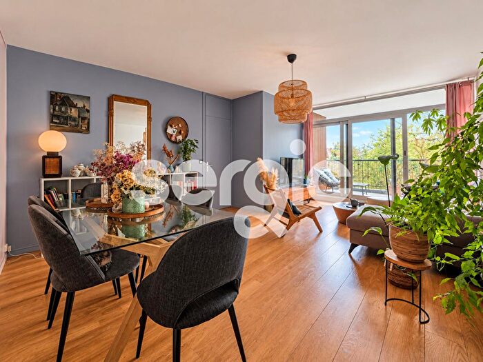 Lille, Saint-Maurice, Pellevoisin : Appartement 4 pièces à vendre