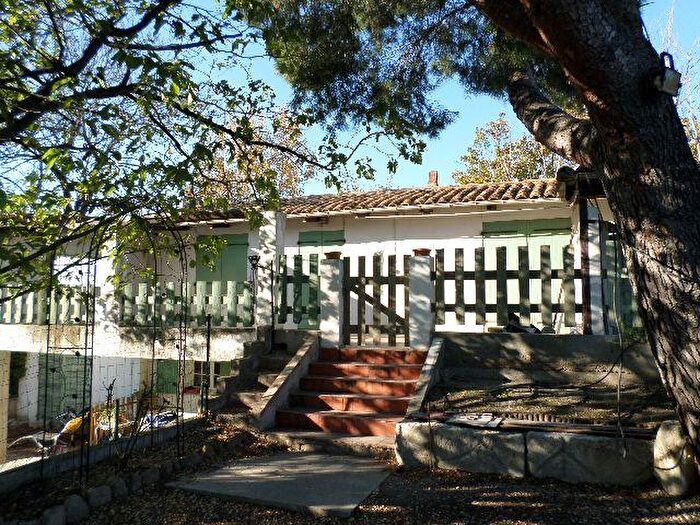 Appartement à louer - Salon-de-Provence, Canourgues - 3 pièces - 2 chambres