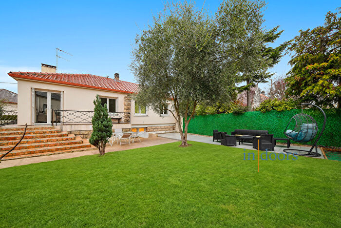 Maison à vendre - Savigny-sur-Orge, Plateau - 6 pièces - 3 chambres