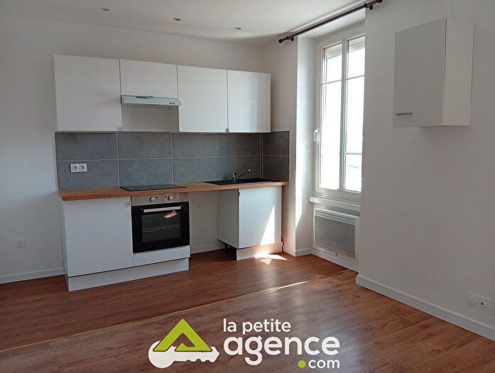 Montluçon, Marais, Dunlop, La Loue : Appartement 2 pièces à louer