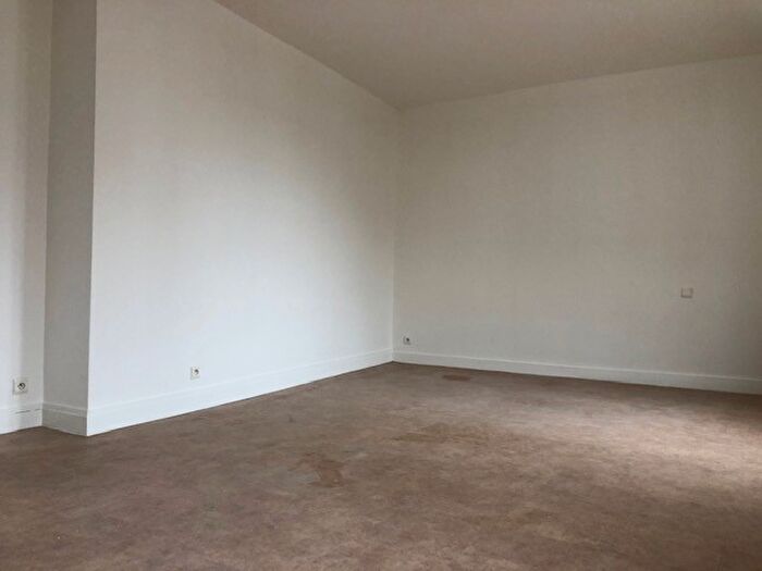 Appartement à louer - Orléans, Carmes - 1 pièce