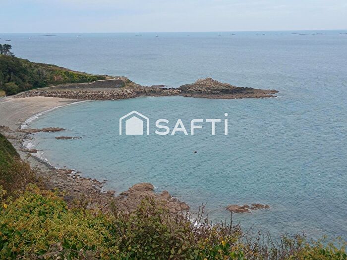 Maison à vendre - Binic - 6 pièces - 4 chambres