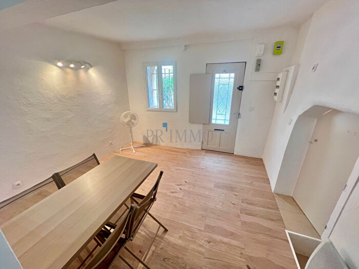 Appartement 1 pièce à vendre - Fréjus, Centre-ville
