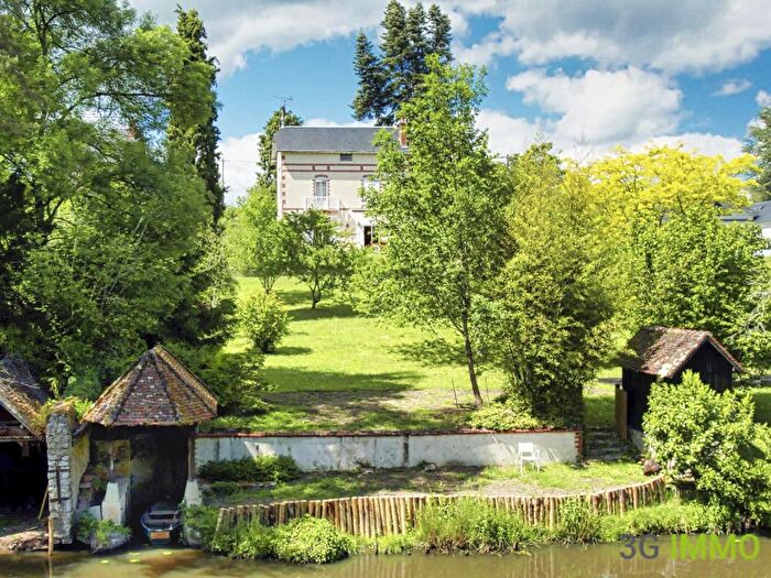 Maison 5 pièces à Seur, à vendre