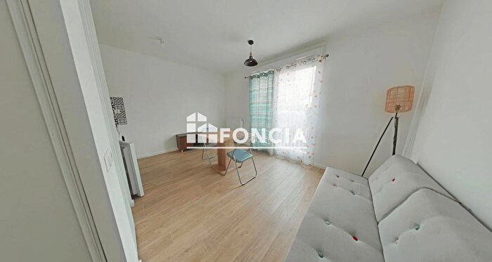 Edouard Vaillant, Bobigny : Appartement 1 pièce à louer