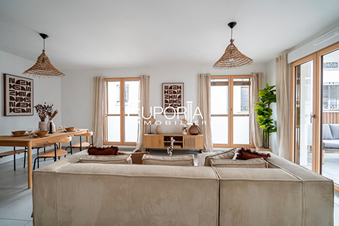 Appartement à vendre - Lyon e , Vaise, Rochecardon - 4 pièces - 3 chambres