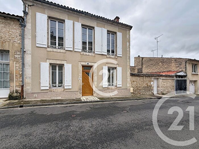 Maison à vendre - Jarnac - 4 pièces - 3 chambres