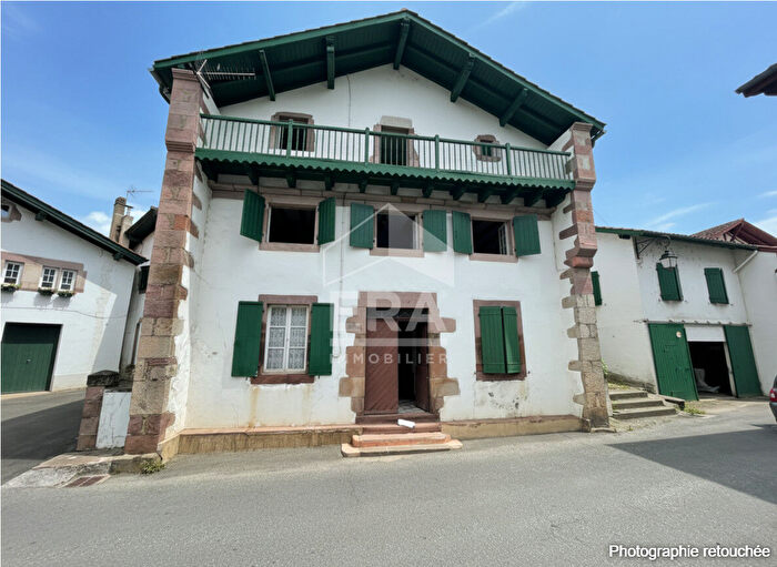 Saint-Étienne-de-Baïgorry - Maison 13 pièces à vendre