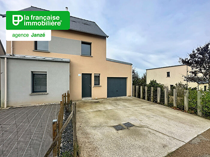 Maison à louer - Janzé - 5 pièces - 4 chambres