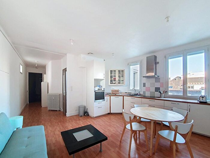 Appartement à vendre - Lorient, Centre-ville - 3 pièces - 2 chambres