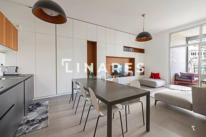 Appartement à vendre - Marseille e , La Joliette - 3 pièces - 2 chambres