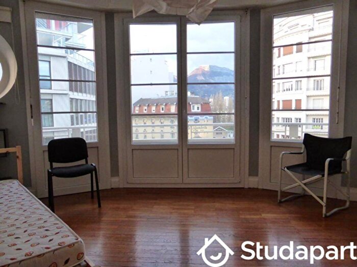 Allies-Clos d'Or, Grenoble - Appartement 1 pièce à louer