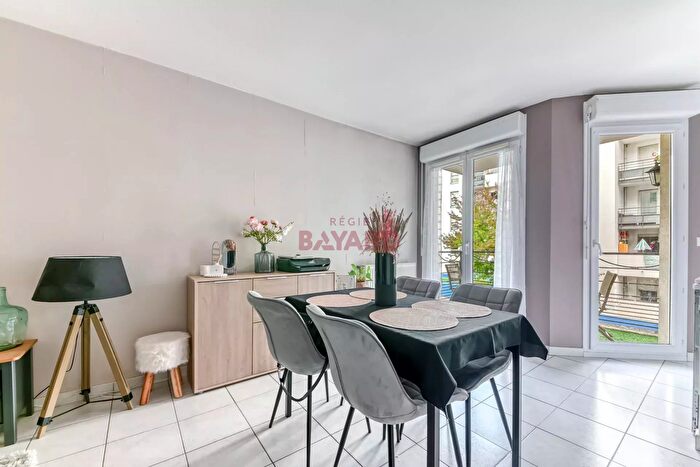 Appartement à vendre - Lyon e , Champvert, Gorge de Loup - 2 pièces - 1 chambre