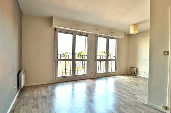 Appartement à louer - Troyes, Cathédrale - 1 pièce - 1 chambre