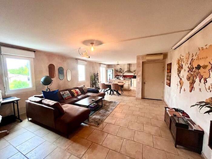 Appartement à vendre - LIsle-sur-la-Sorgue, Route du Thor, Route de Gaumont - 2 pièces - 1 chambre