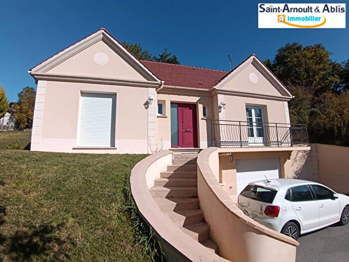 Est, Saint-Arnoult-en-Yvelines : Maison 4 pièces à louer