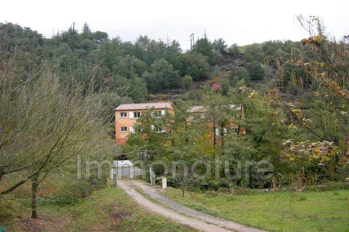 Appartement 4 pièces à louer à Saint-Laurent-le-Minier