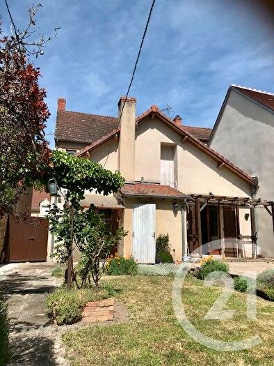 Maison 6 pièces à vendre à Chalivoy-Milon