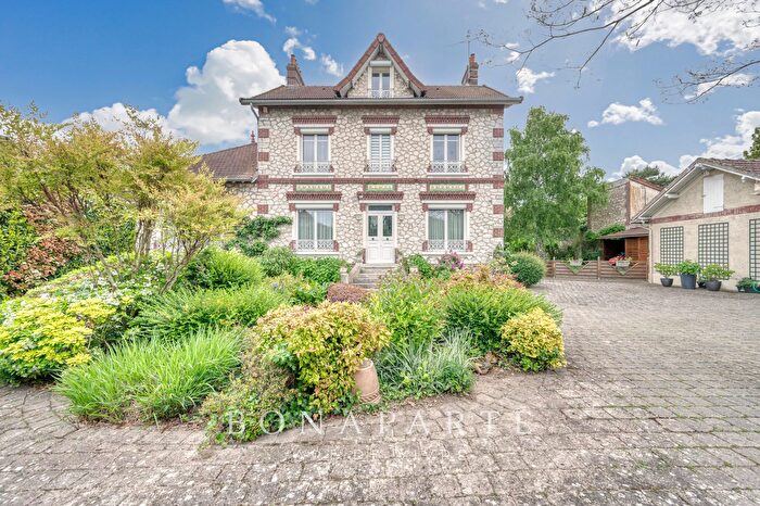 Maison à vendre - Bonnières-sur-Seine - 8 pièces - 7 chambres