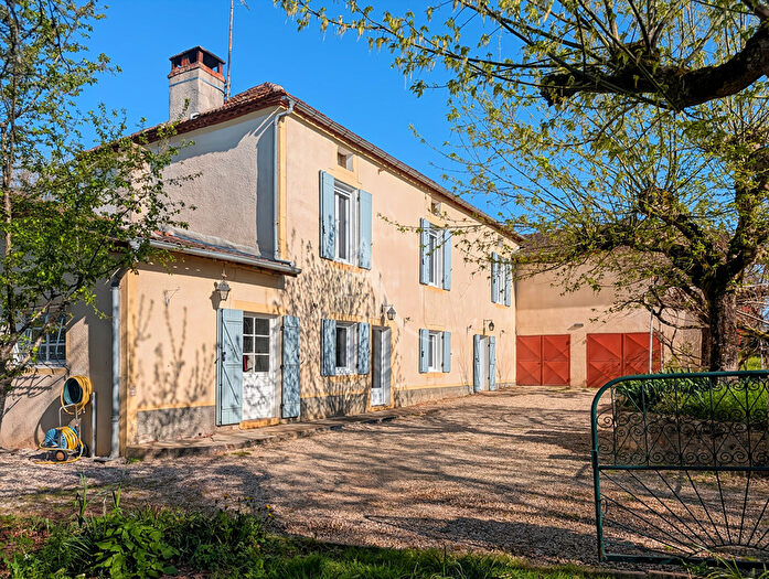 Maison à vendre - Monsempron-Libos - 6 pièces - 5 chambres