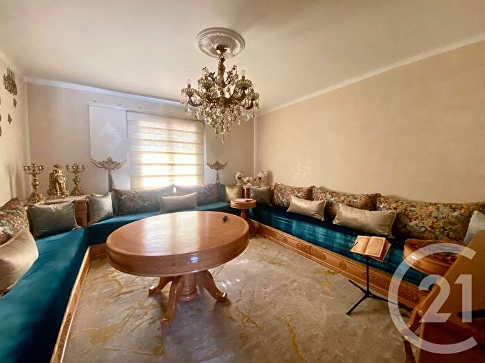 Appartement à vendre - Lunel, Centre-ville, Gare - 4 pièces - 3 chambres