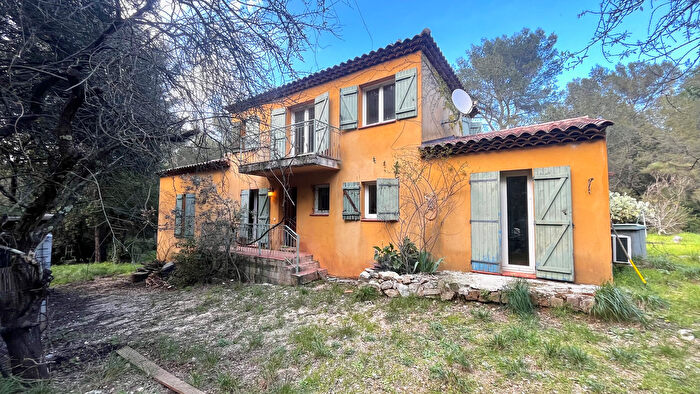 Maison à vendre - Le Revest-les-Eaux - 3 pièces - 2 chambres