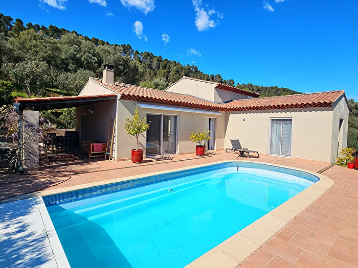 Maison à vendre - Le Luc - 6 pièces - 4 chambres