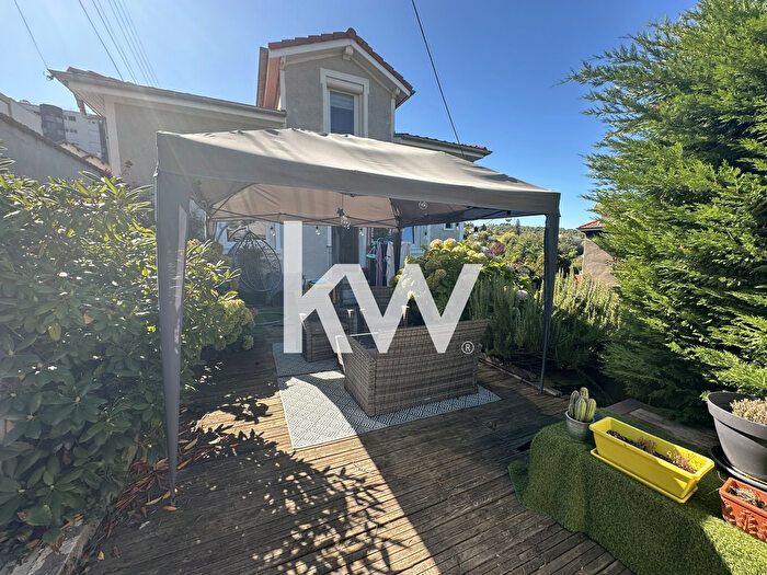 Maison à vendre - Saint-Étienne, La Cotonne, Montferré, La Chauvetière, Montmartre - 4 pièces - 3 chambres