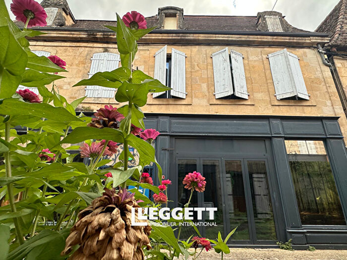 Villefranche-du-Périgord : Maison 6 pièces à vendre
