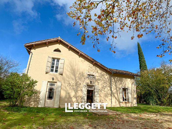 Maison à vendre - Lasserre - 10 pièces - 7 chambres