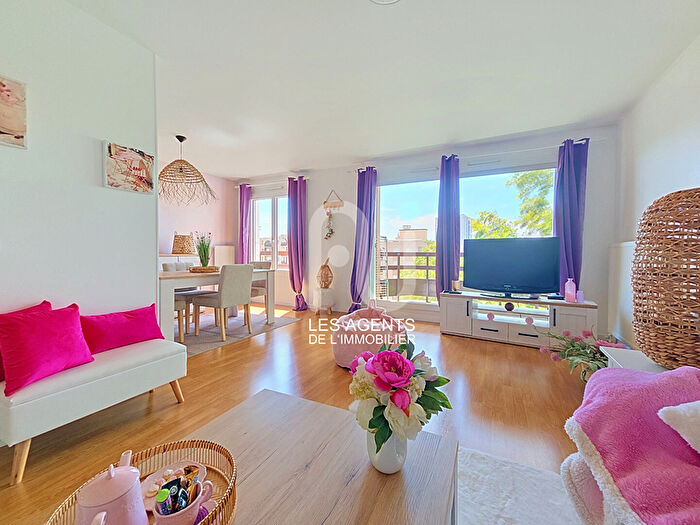 Asnières-sur-Seine, Gresillons, Voltaire : Appartement 4 pièces à vendre