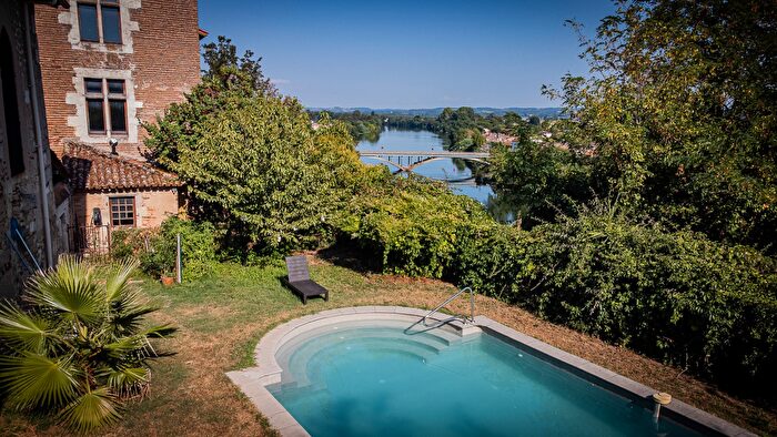 Clairac : Maison 10 pièces à vendre