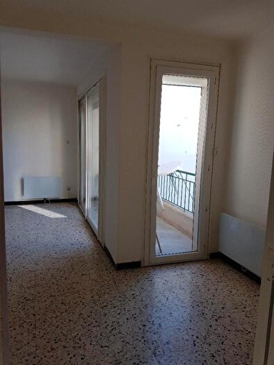 Appartement à louer - Agde, La Ville - 4 pièces - 3 chambres