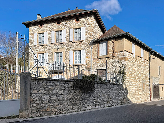 Maison à vendre - Sermérieu - 7 pièces - 4 chambres