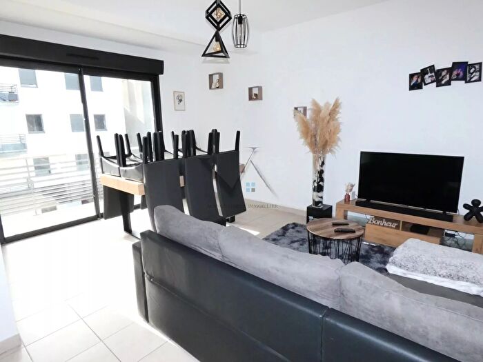 Appartement à louer - Montélimar, Centre-ville - 2 pièces - 1 chambre