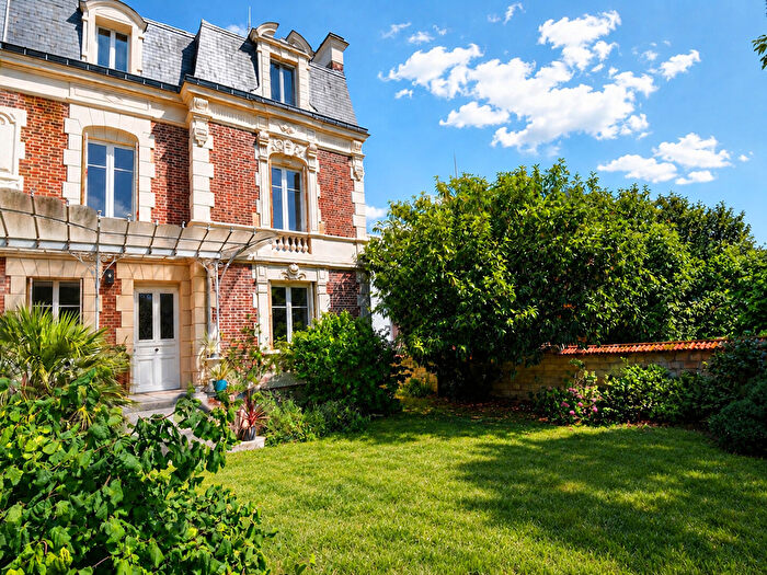 Maison 8 pièces à vendre - Le Vésinet, Coeur de Ville