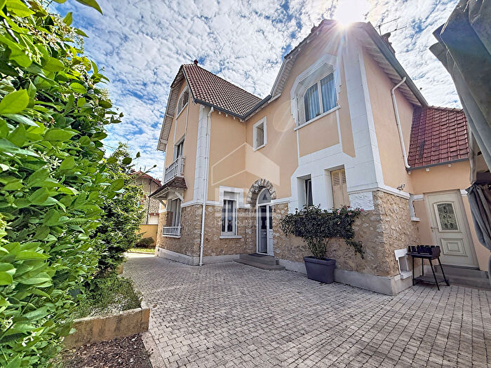 Étampes, Saint-Michel, Croix de Vernailles - Maison 7 pièces à vendre