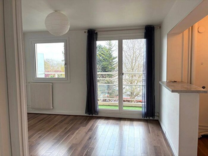 Appartement à louer - Président Roosevelt, Saint-Germain-en-Laye - 1 pièce