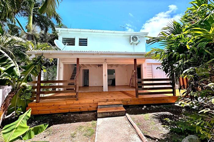 Saint-François : Maison 3 pièces à vendre