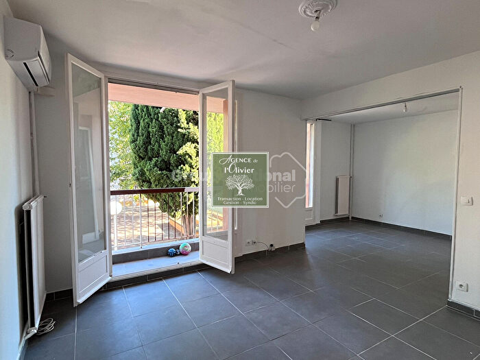 Arles, Griffeuille : Appartement 4 pièces à vendre