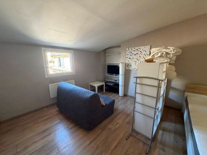 Camplanier, Nîmes - Appartement 1 pièce à louer