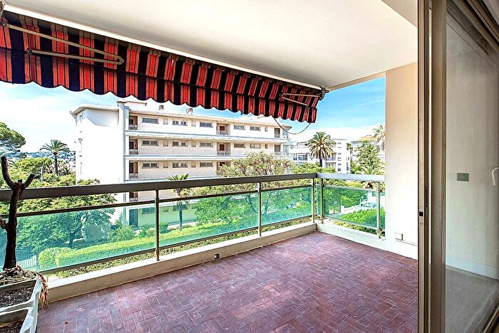 Appartement à vendre - Nice, Cimiez - 4 pièces - 3 chambres